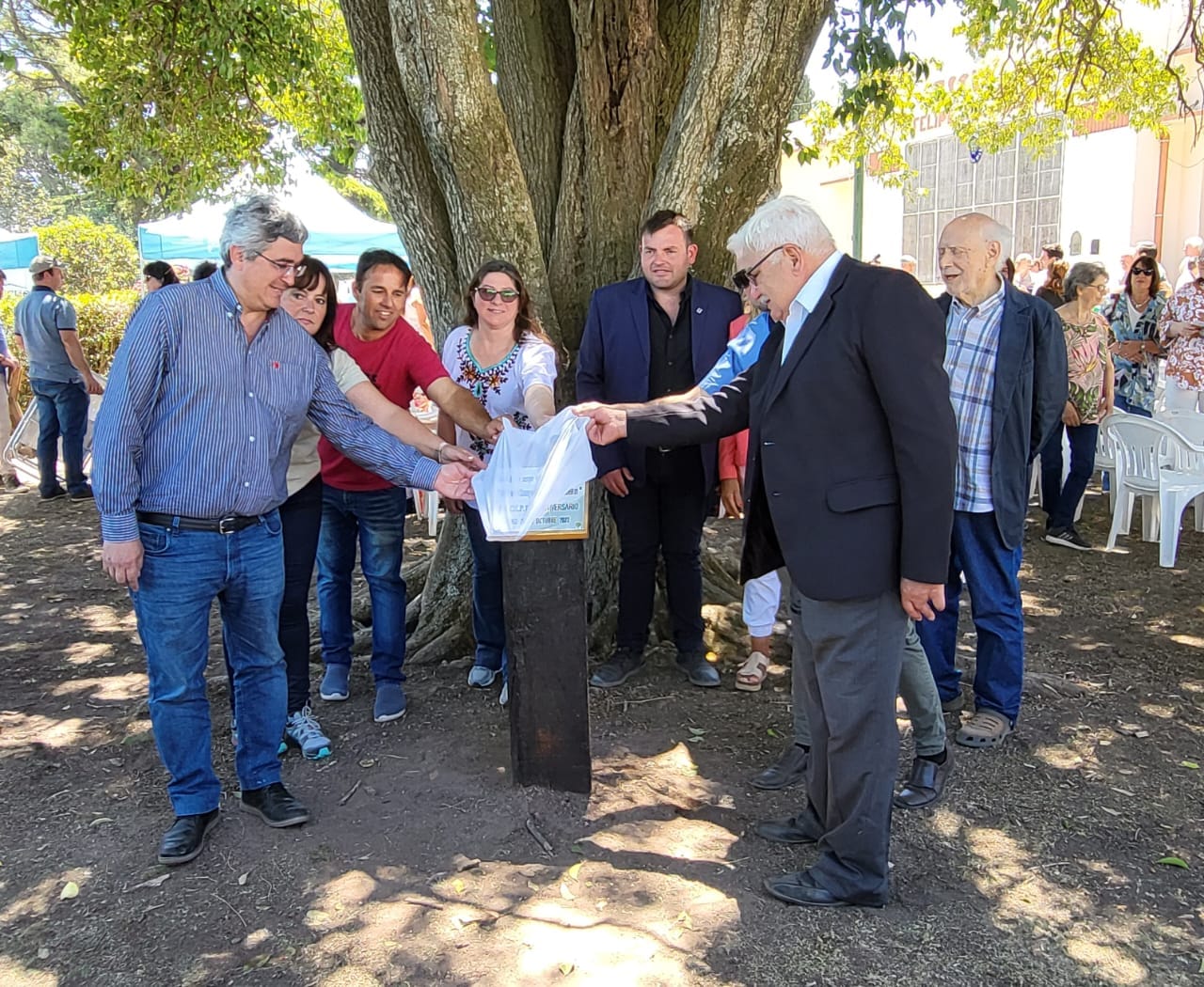 El CEPT N°10 de Hunter festejó sus 30 años • Diario Núcleo