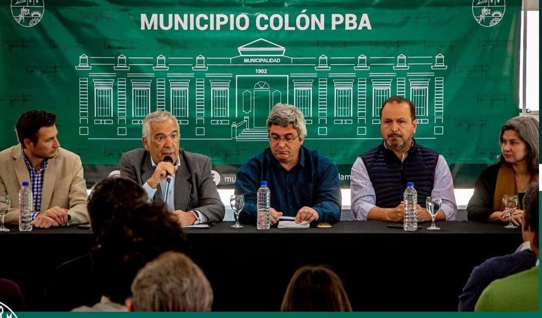 Jorge Solmi estuvo en Colón • Diario Núcleo