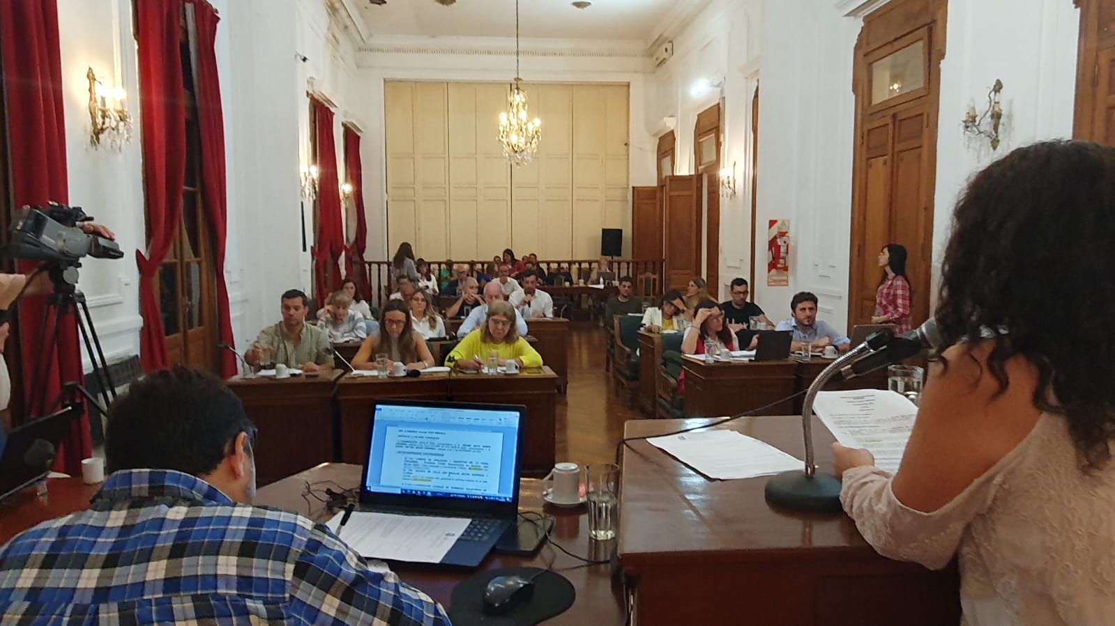 Exigen reformas en la esquina de Dr. Alem y San Martín • Diario Núcleo